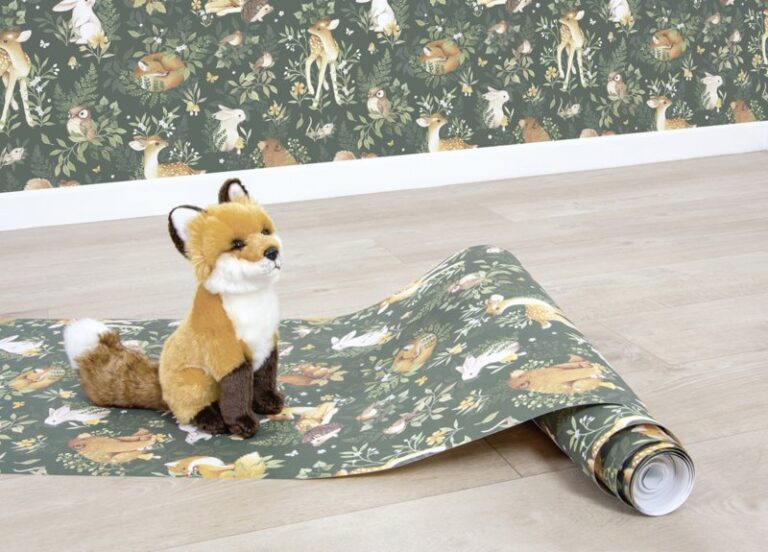 Lilipinso Behang Sample Oh Deer Behang - Forest Friends (Pine Forest)