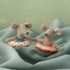 Maileg Beach Mouse with Float Little Sister Multi Dot - Grasonderjevoeten.nl